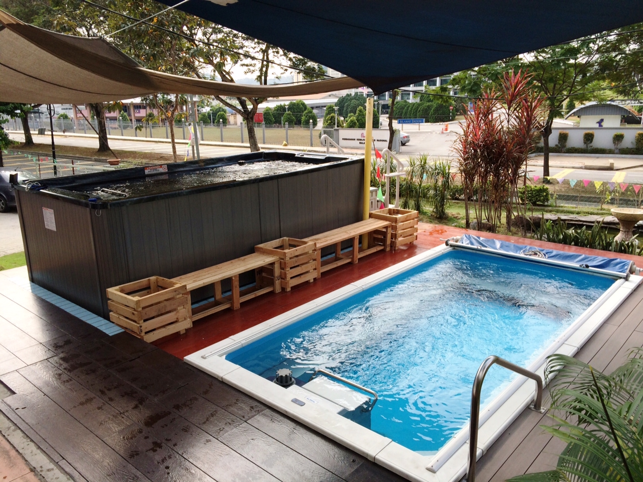 PJ Showroom - Propulsion Pools